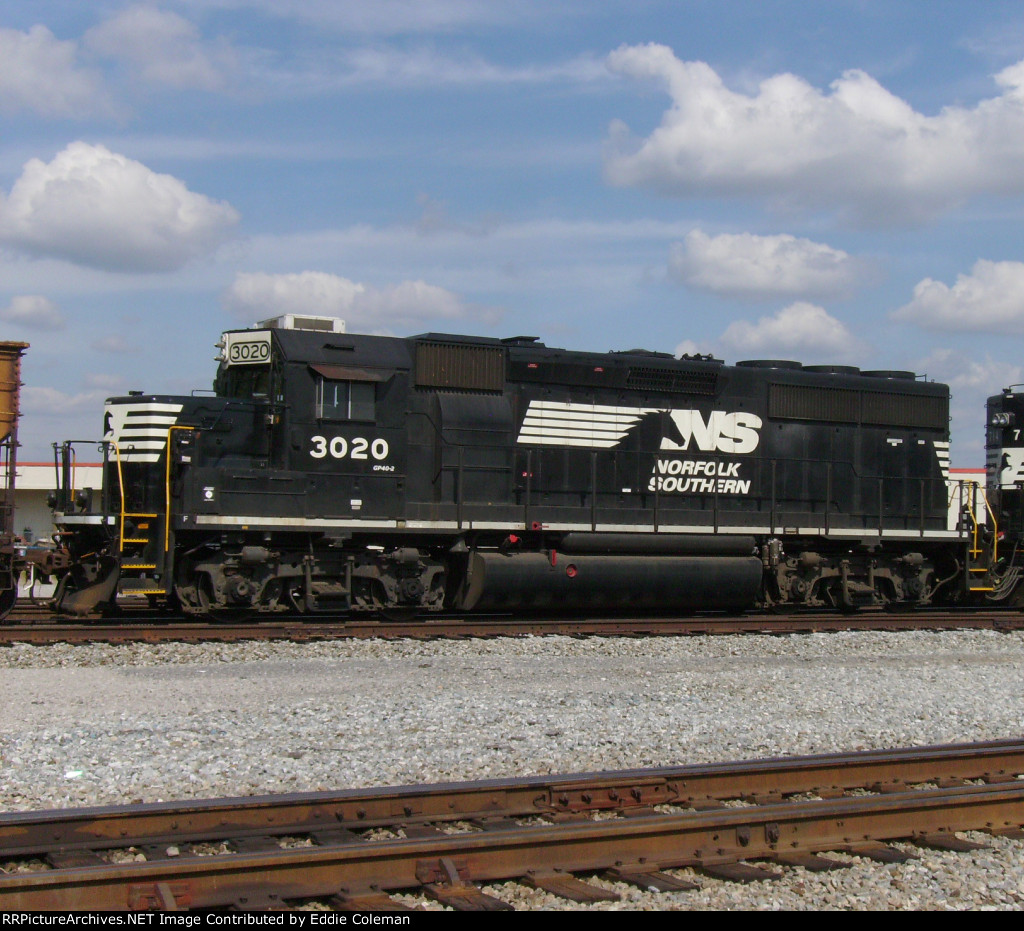 NS 3020 (GP40-2 / Built as CR GP40 #3312)